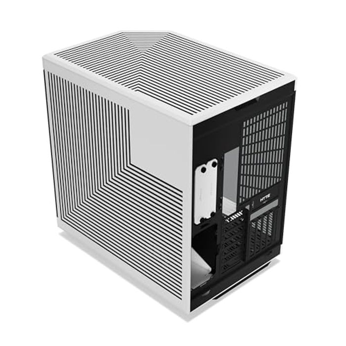 HYTE Y70 White vs Fractal Design Meshify 3 XL Black RGB Case Comparison ...