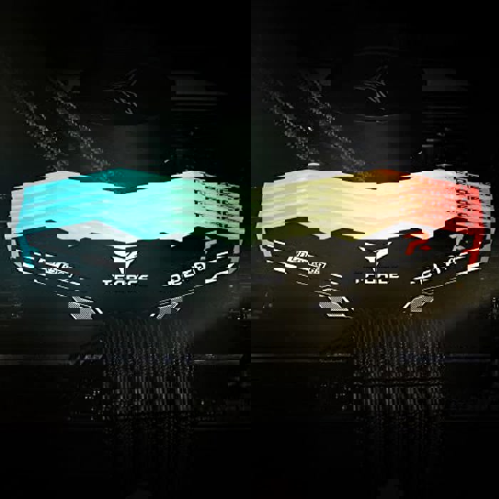 TEAMGROUP T-Force Delta Alpha RGB 32GB (2x16GB) DDR5 6000MHz vs ...